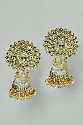 Buy Gold Plated Kundan And Pearls Embellished Jhumka Earrings by ...