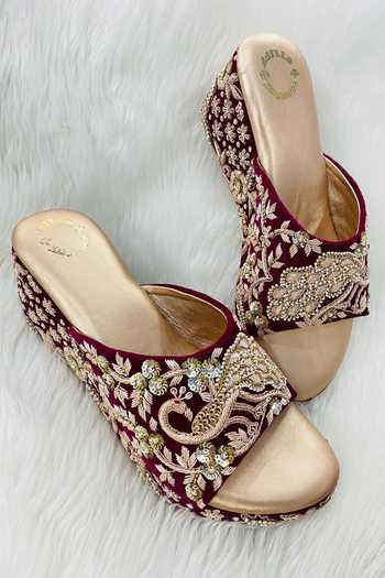 Buy Rajasthani Stuff Maroon Velvet Chataka Leaf Embroidered Wedges ...