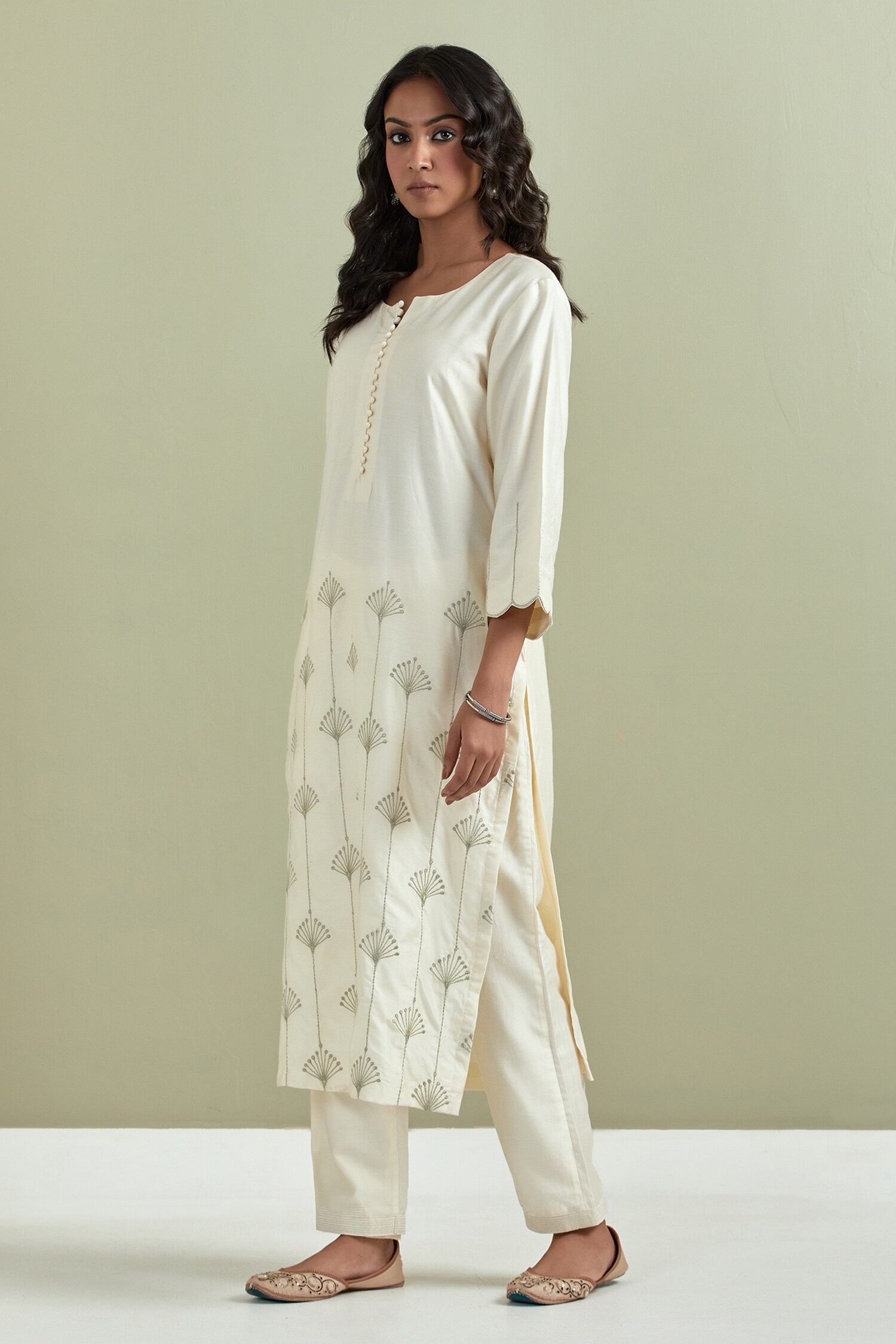 Buy Priya Chaudhary Off White Chanderi Silk Plain Pant Online | Aza ...