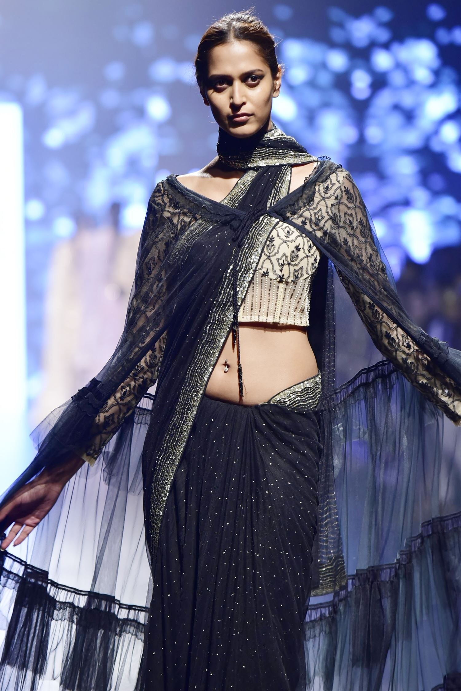 Buy House of Kotwara Pre-draped Saree And Ruffle Tiered Cape Online ...