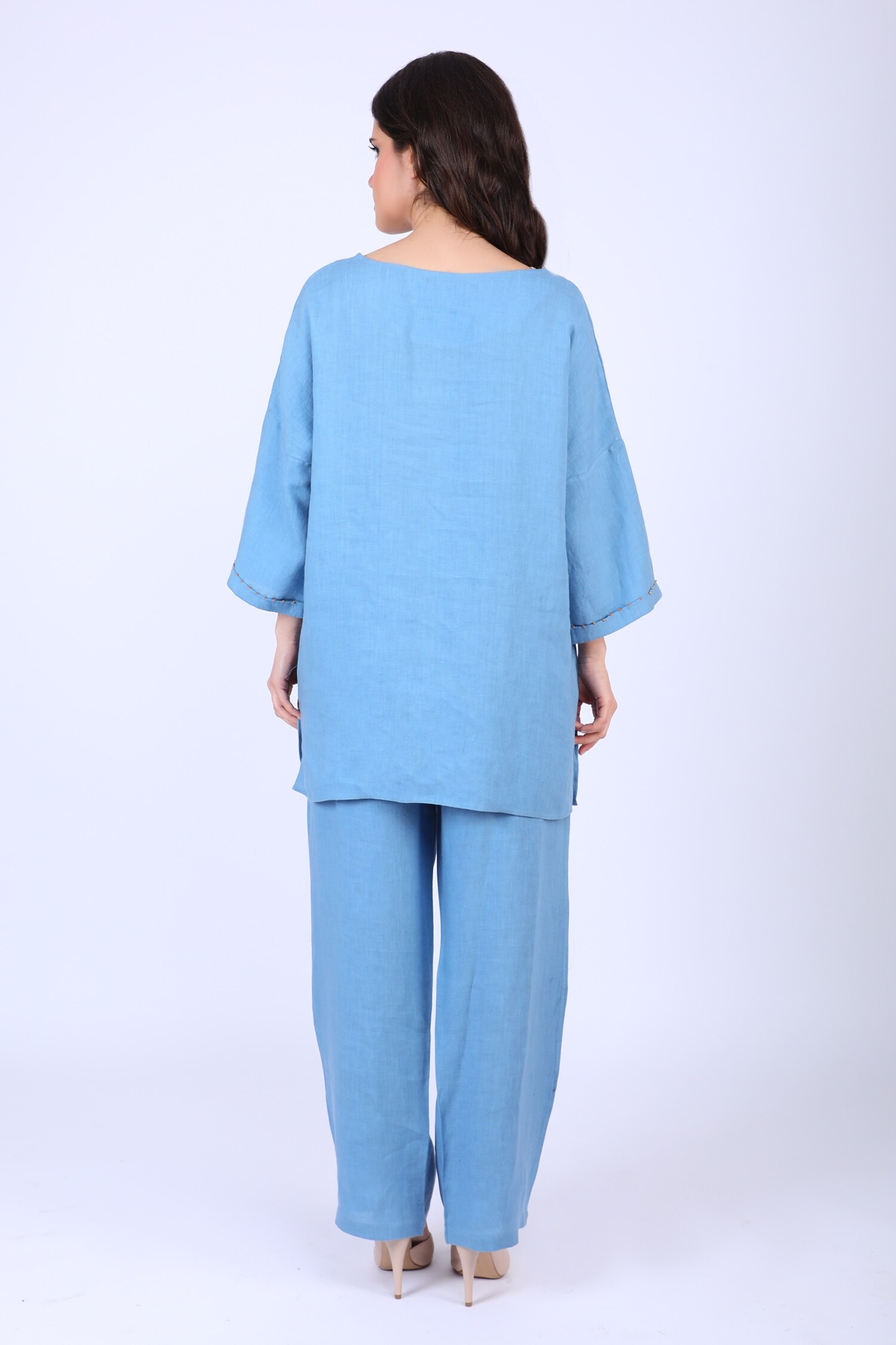 Buy Linen Bloom Blue Floral Embroidered Linen Tunic Online | Aza Fashions