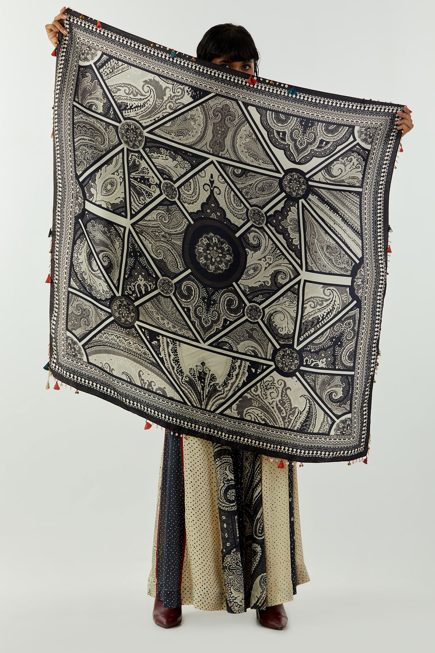 Buy Aseem Kapoor Kinara Printed Rumal Online | Aza Fashions