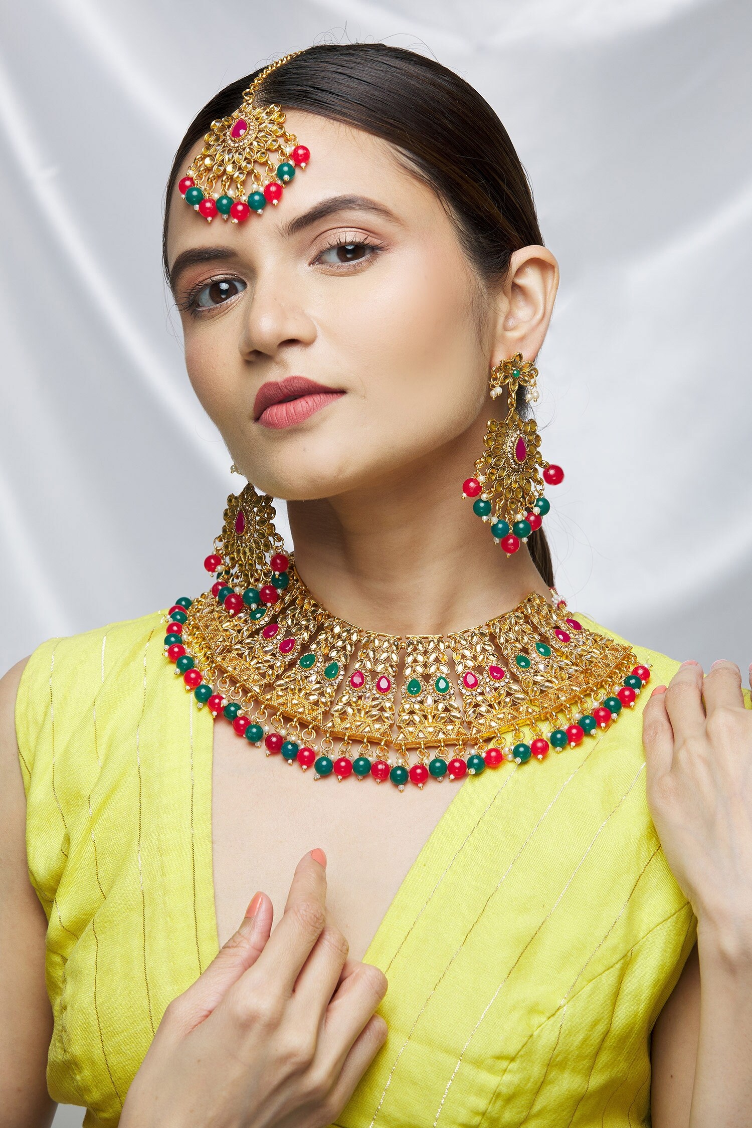 Buy Nayaab by Aleezeh Beaded Choker Jewellery Set Online | Aza Fashions