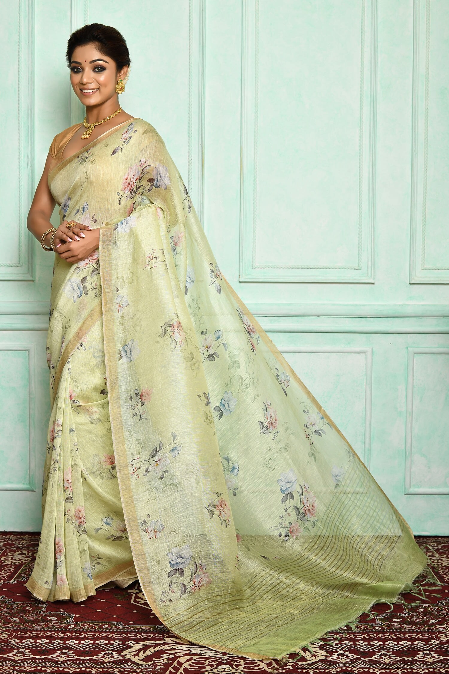 Buy Pinki Sinha Green Linen Floral Motif Saree Online | Aza Fashions