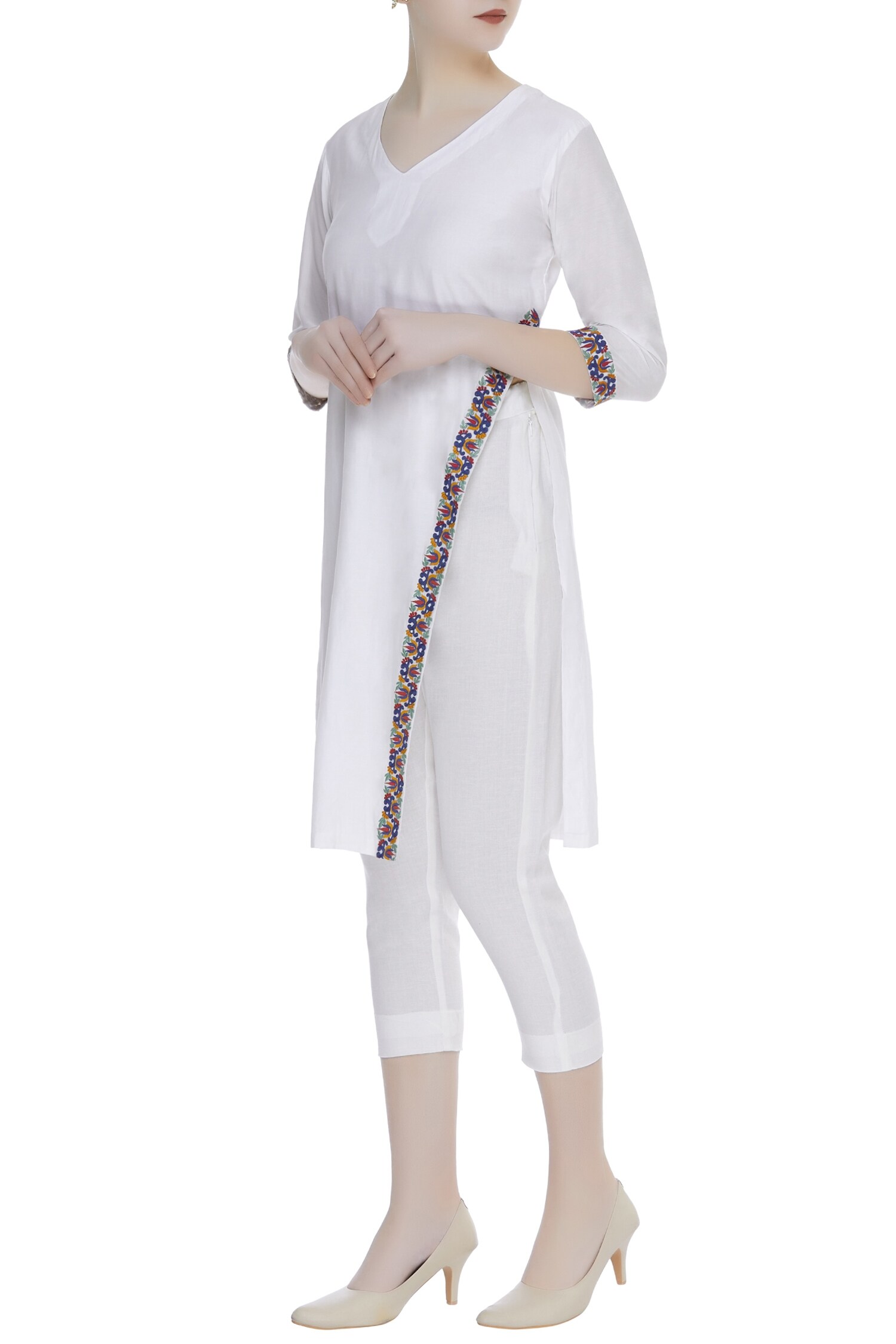 Buy Bohame White Lace Border Kurta Set Online | Aza Fashions