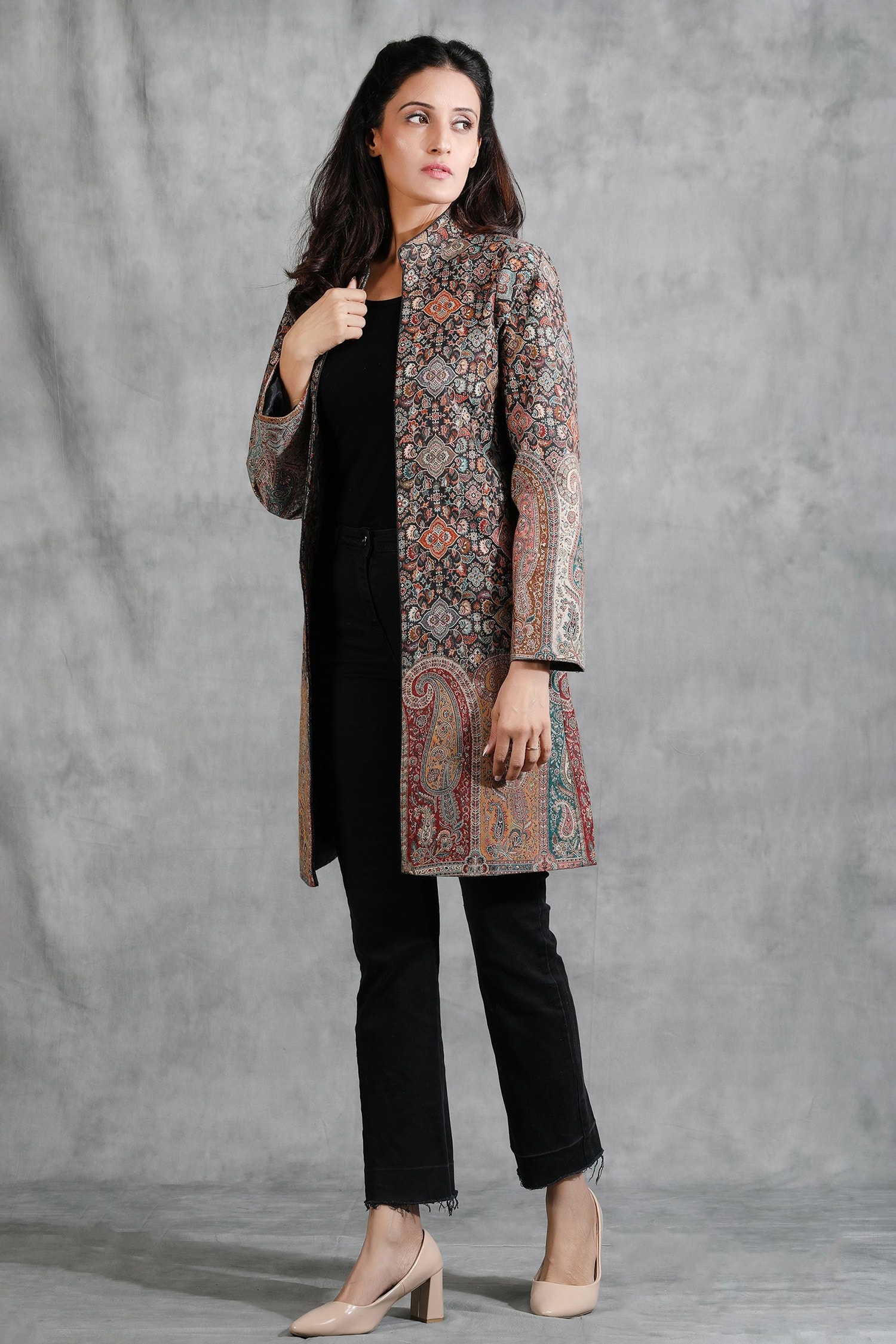 Buy Dusala Shawls Black Handwoven Pashmina Long Jacket Online | Aza ...