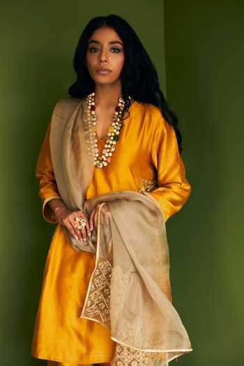 Buy Esha Arora Yellow Silk Chanderi Kurta Set Online | Aza Fashions
