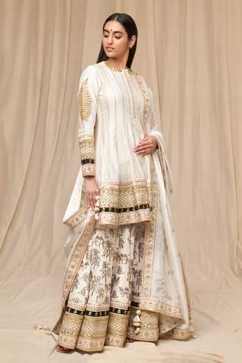 Buy Masaba Ivory Chanderi Silk Oasis Foil Print Sharara Set Online ...