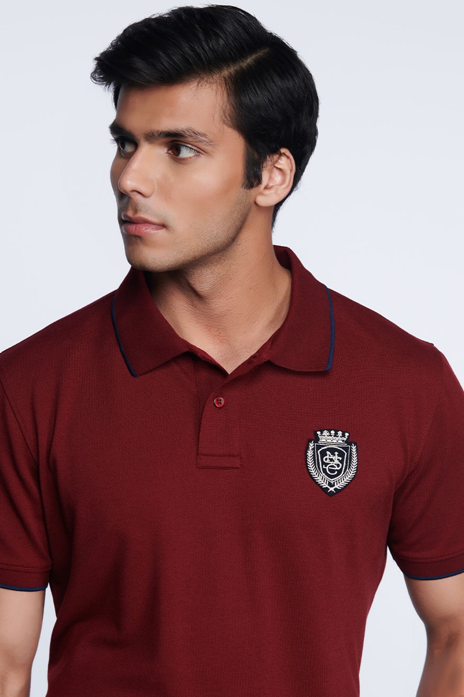 Buy S&N by Shantnu Nikhil Red Knitted Fabric Crest Patch Work Polo T ...