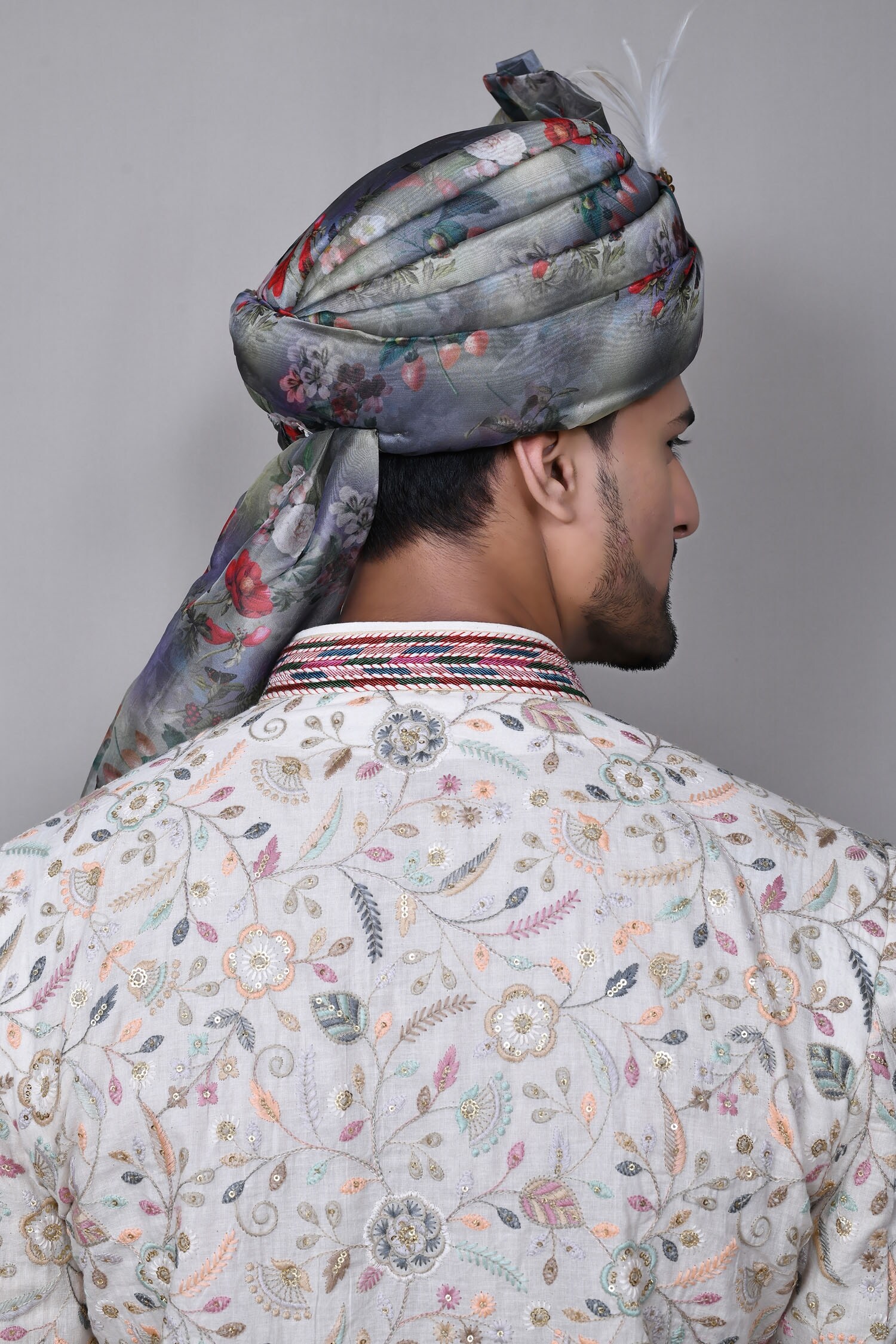 Buy Samyukta Singhania Grey Silk Floral Print Safa With Kalangi Online ...