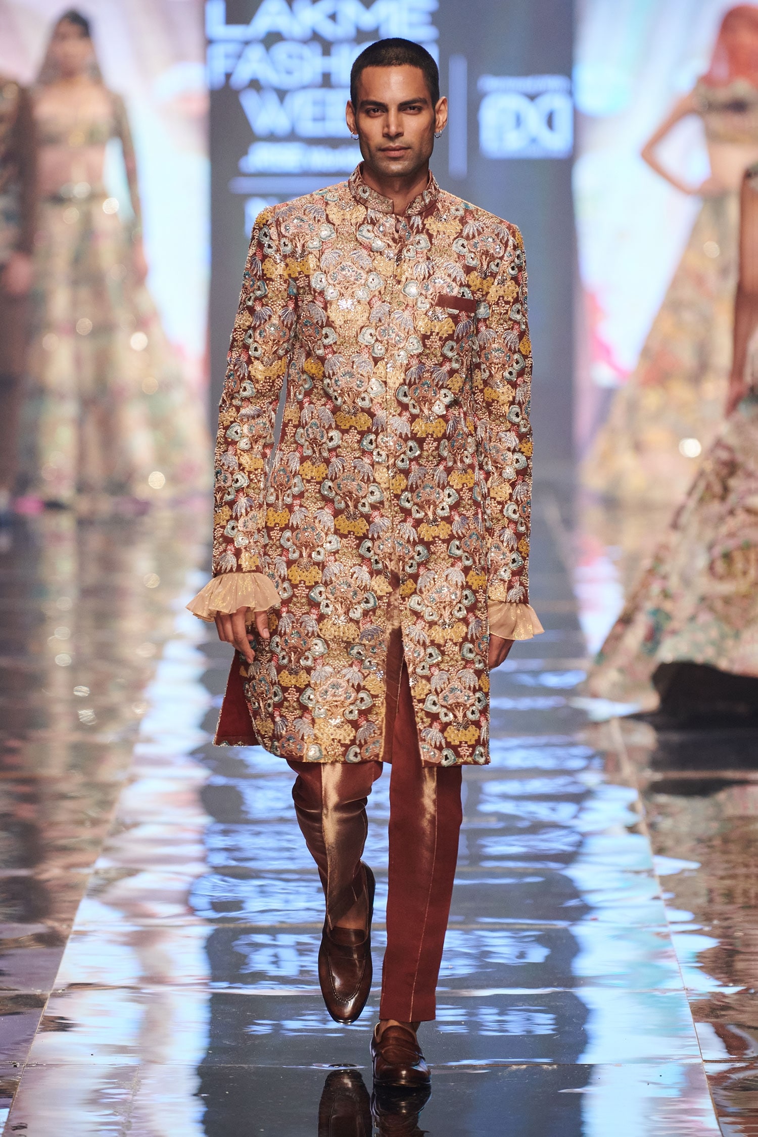 Buy Red Tissue Embroidery Trencadis Applique And Mukaish Work Sherwani ...