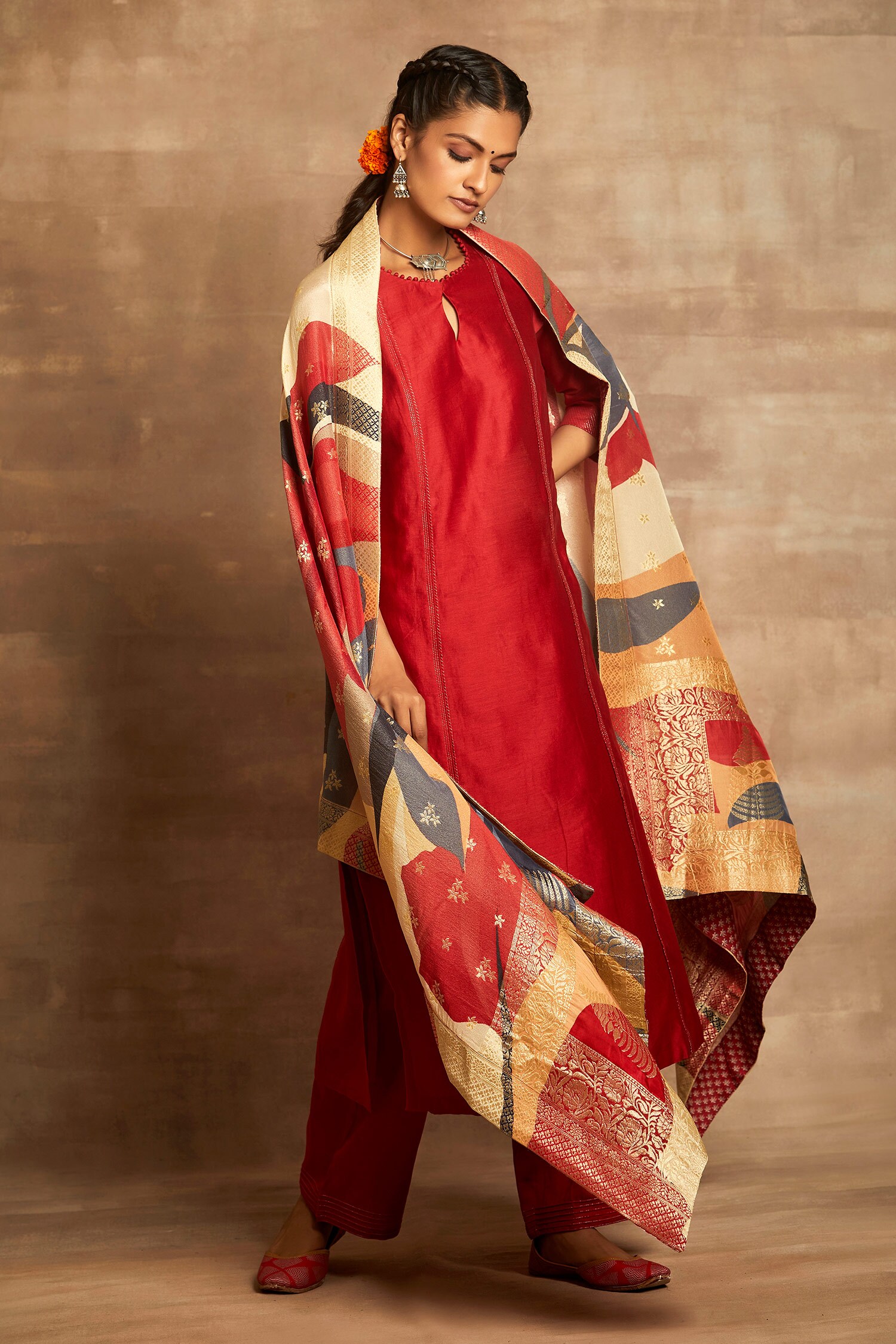 Buy Saundh Red Chanderi Kurta Set Online | Aza Fashions