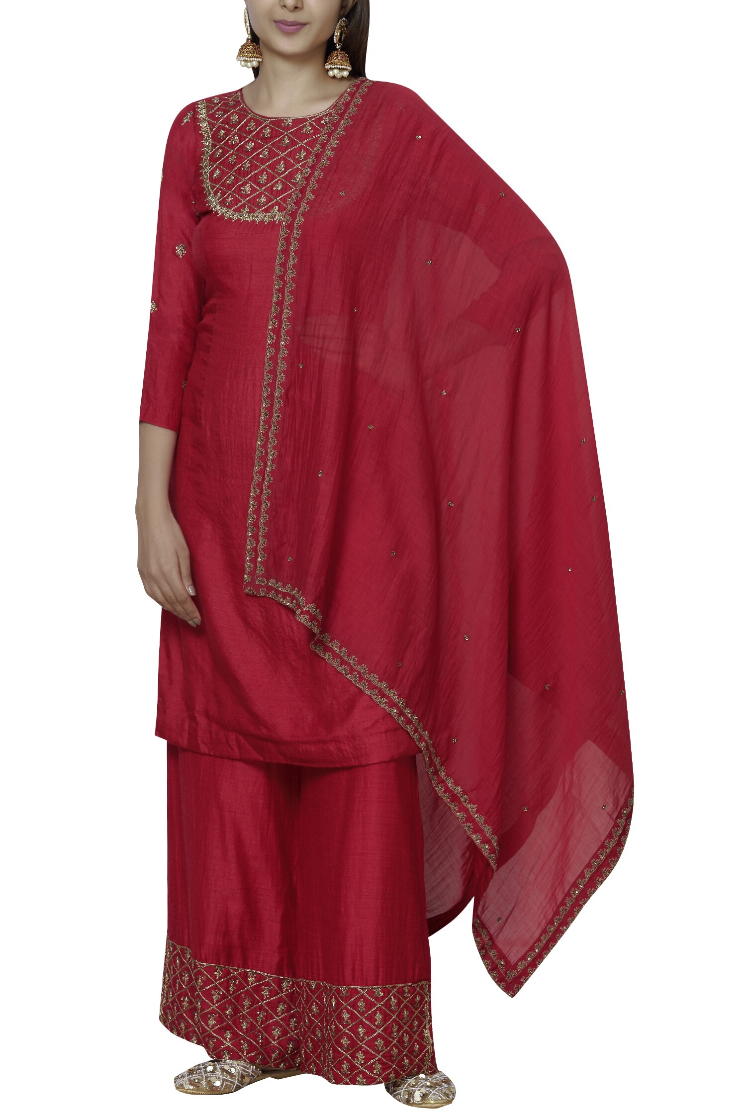 Buy Chanderi Kurta Set by Astha Narang at Aza Fashions