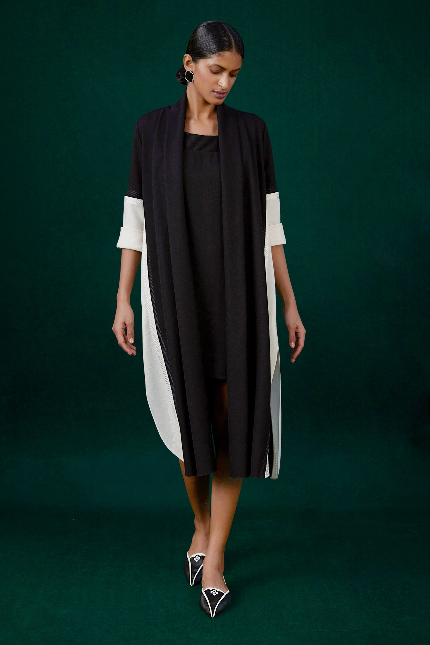 Buy Black Saba Wool Throw For Women by AMPM Online at Aza Fashions.