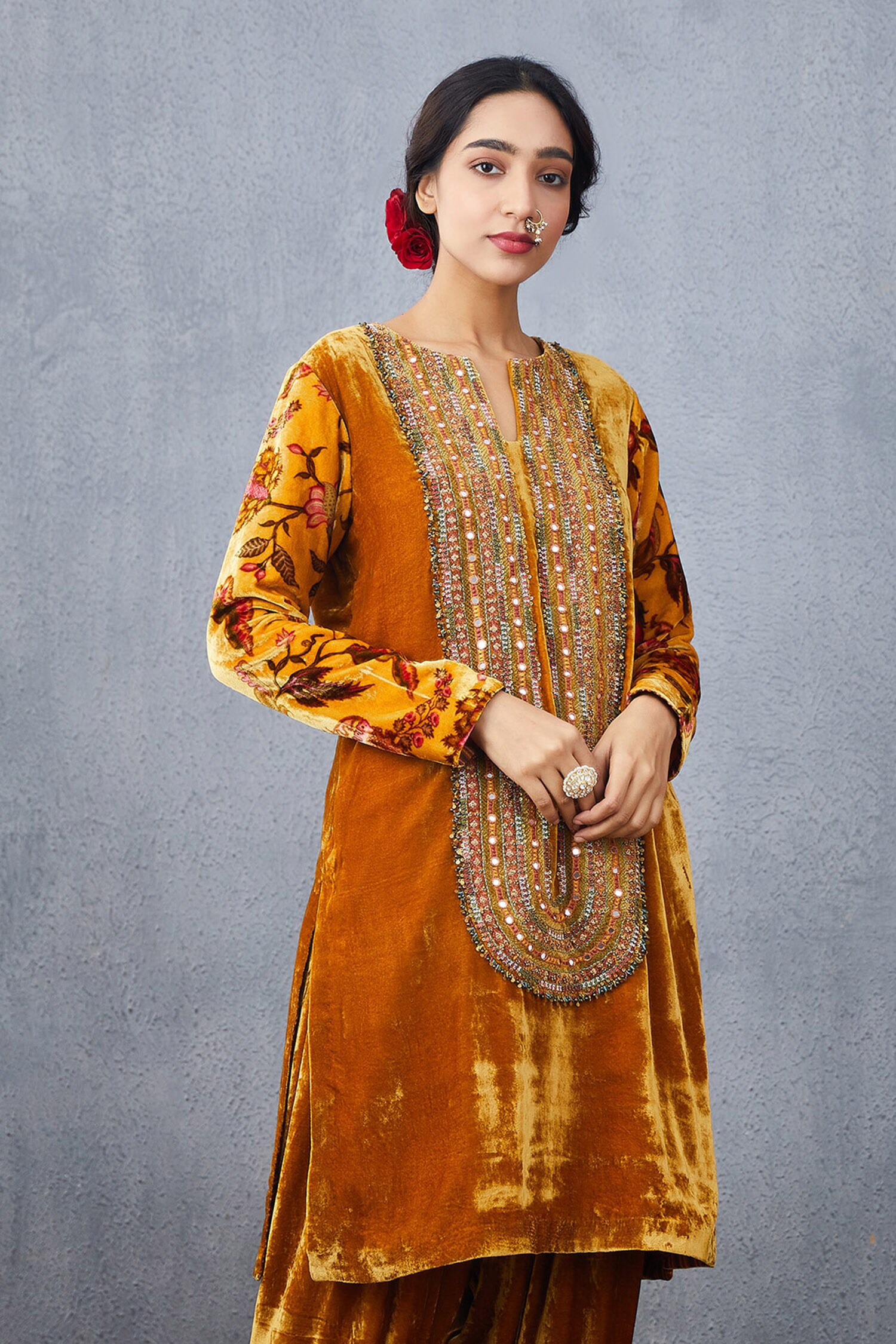 Buy Torani Yellow Silk Velvet Sunehra Makhmal Firdous Kurta Online ...