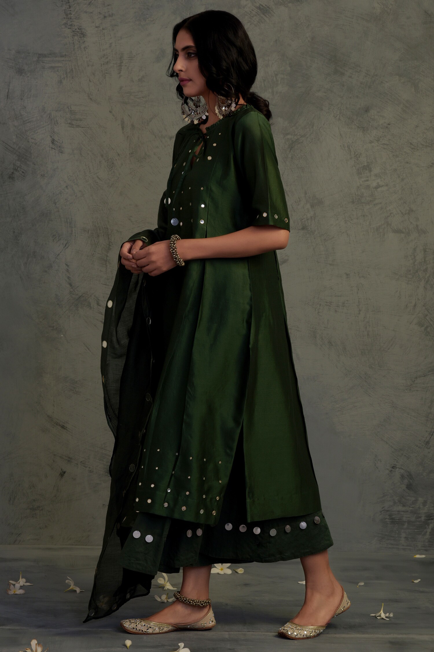 Buy Charkhee Green Chanderi Kurta Set Online | Aza Fashions