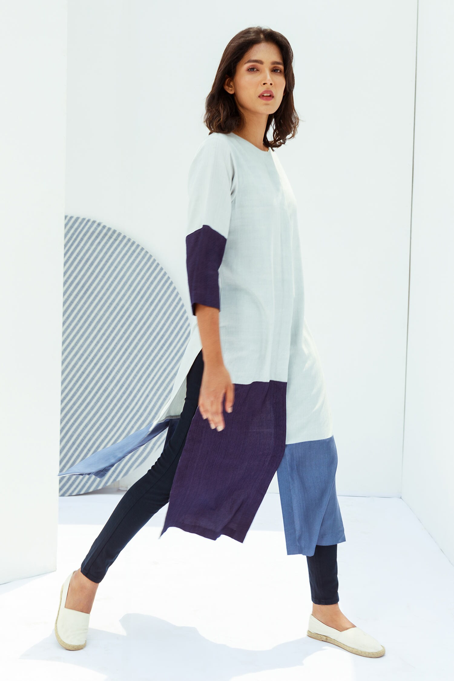 Buy Nesolo Straight Color Block Kurta Online | Aza Fashions