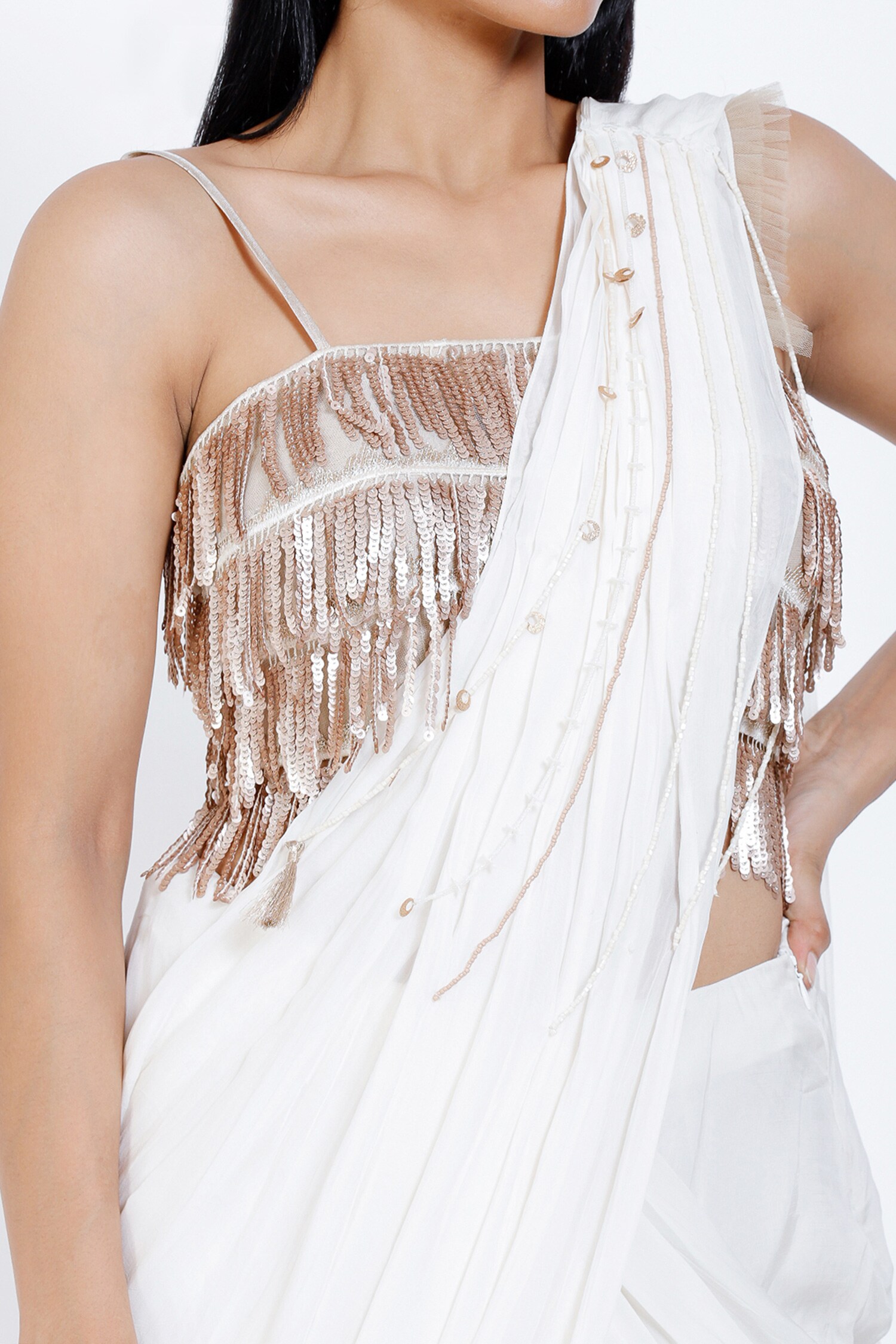 Buy Pre-Draped Saree by Vedangi Agarwal at Aza Fashions