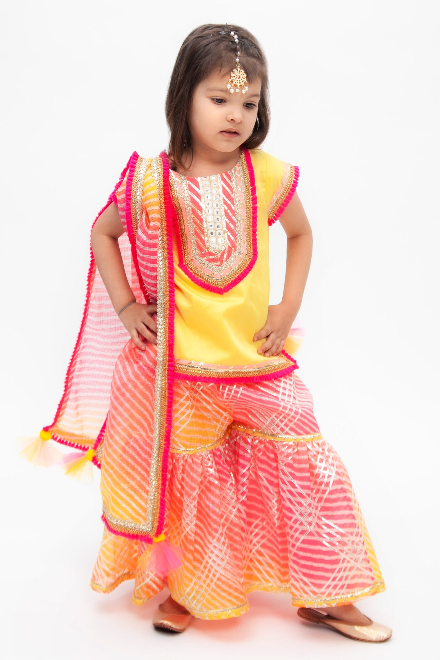 Buy FAYON KIDS Yellow Embroidered Kurta Set For Girls Online | Aza Fashions