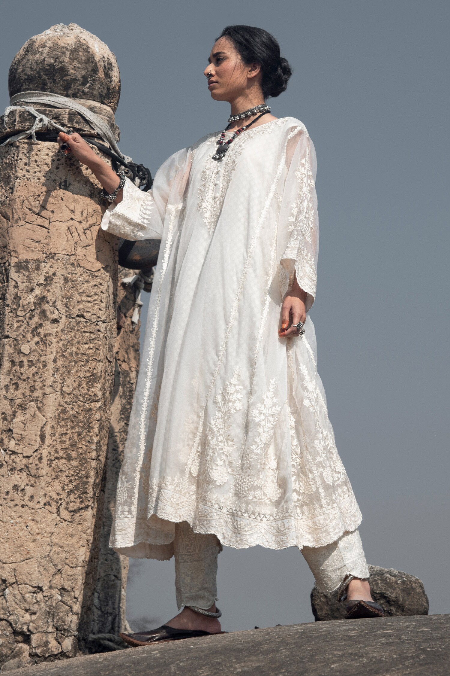 Buy Heena Kochhar White Embroidered Anarkali Set Online | Aza Fashions