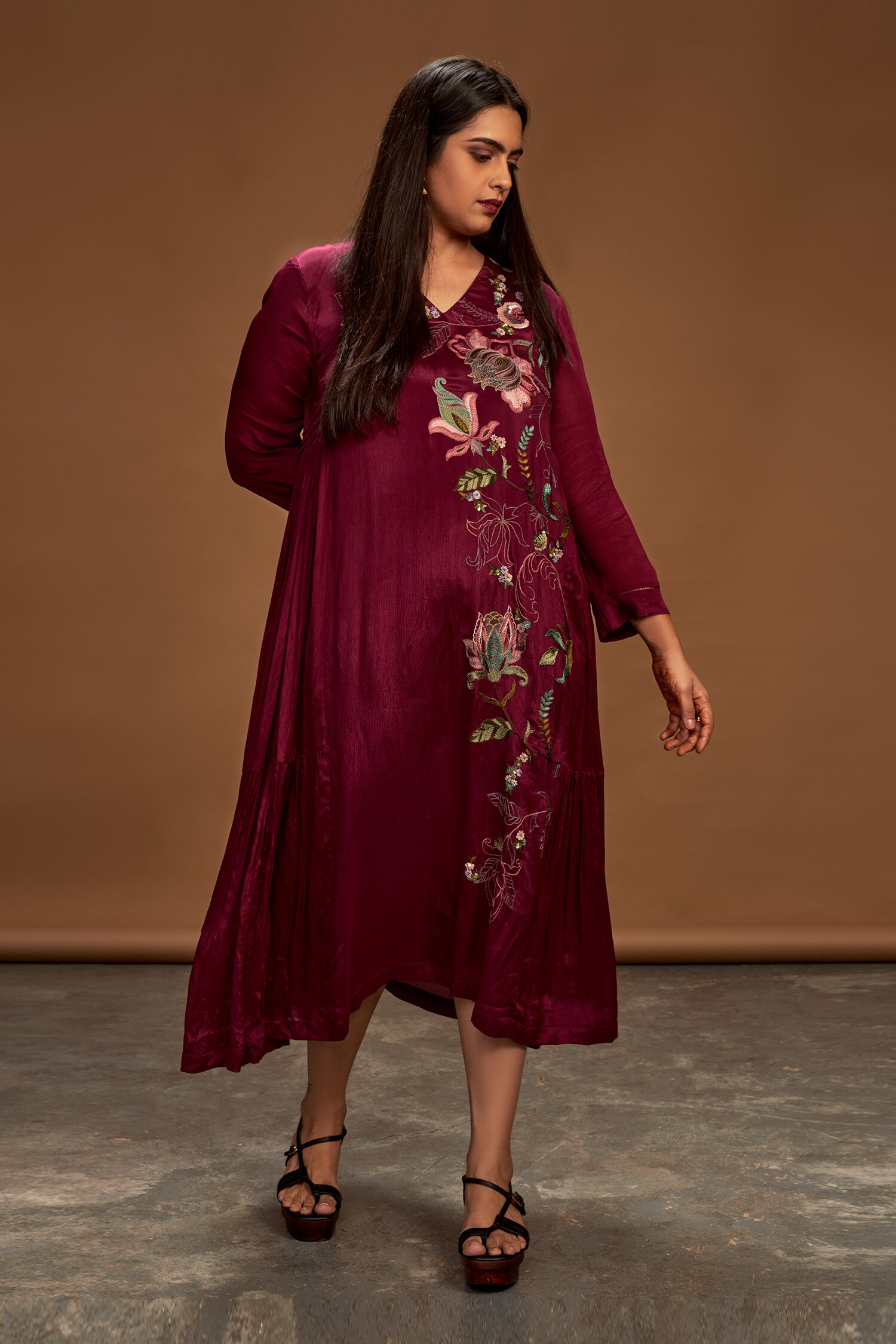 Buy Half Full Curve Maroon Crepe Chiffon Embroidered Dress Online | Aza ...