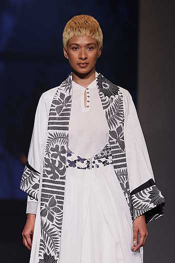 Buy Mohammed Mazhar White Cotton Embroidered Jacket And Kurta Set ...