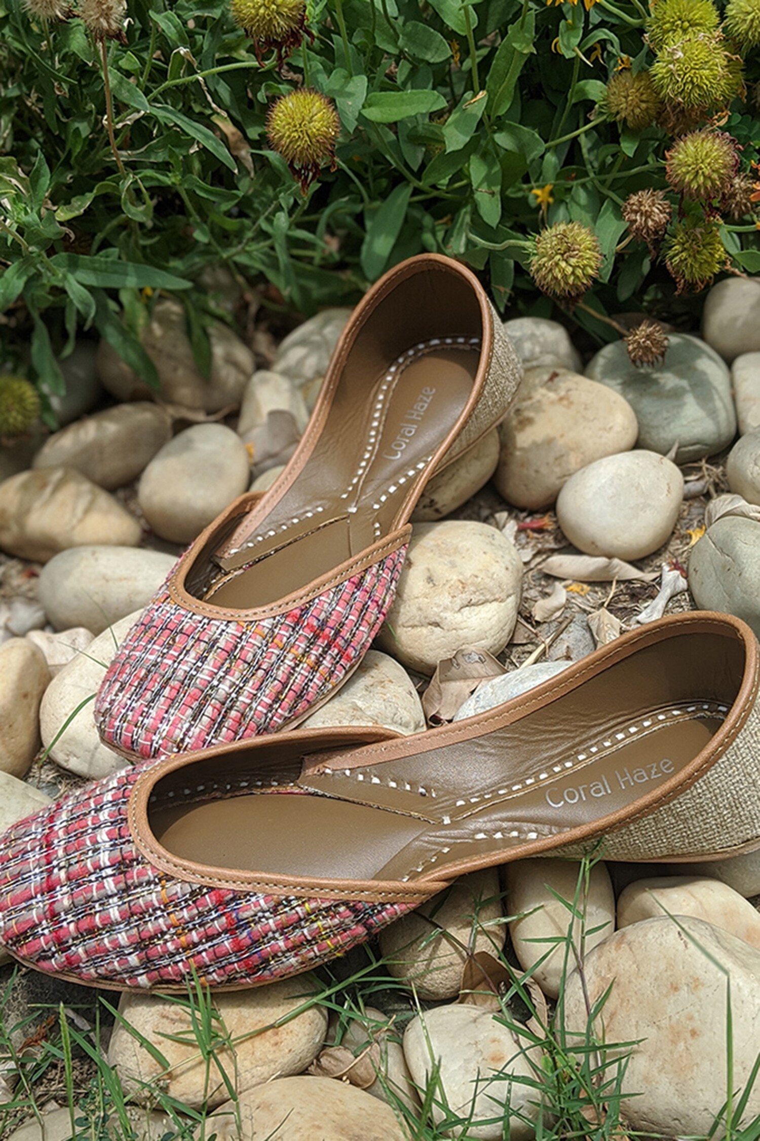 Buy Coral Haze Multi Color Barnett Handcrafted Jacquard Juttis Online ...