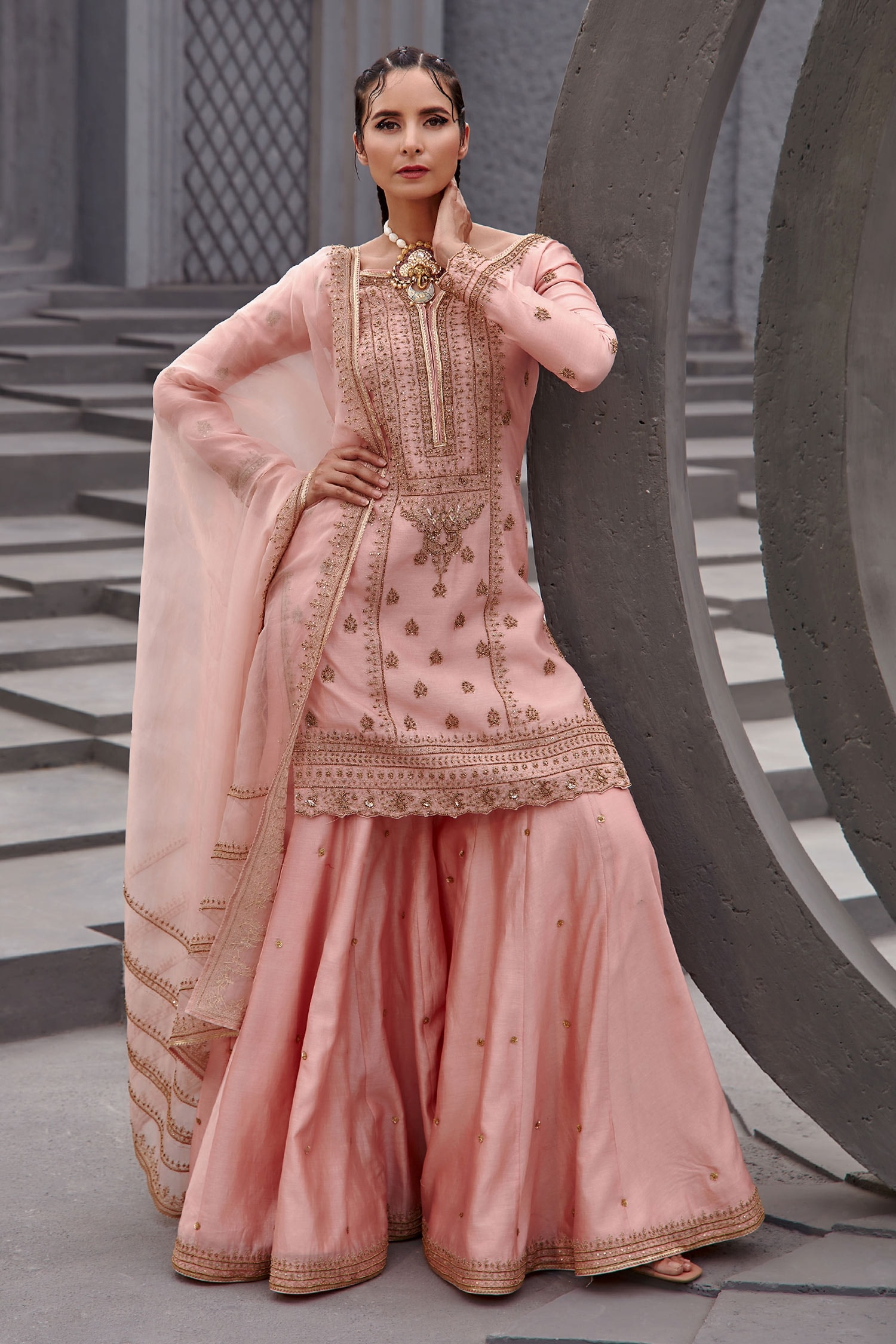 Buy Pink Chanderi Embroidery Aari Sweetheart Neck Kurta Sharara Set For ...