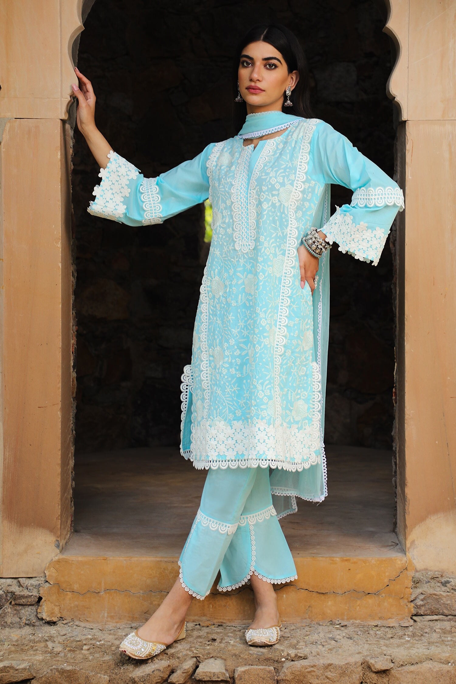 Buy Enaarah Blue Azurine Cotton Kurta Online | Aza Fashions