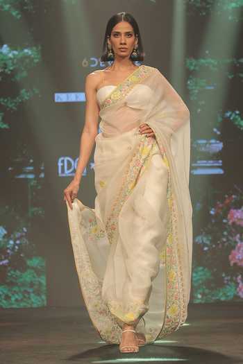 Buy White Raw Silk Embroidered Floral Applique Scoop Saree With Blouse ...