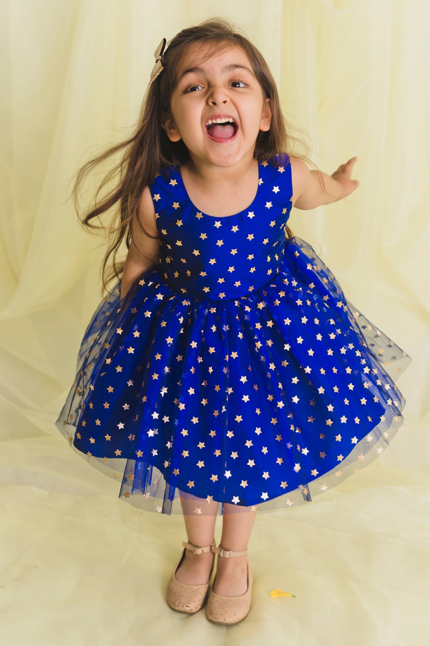 Buy Saka Designs Blue Foil Print Dress For Girls Online | Aza Fashions
