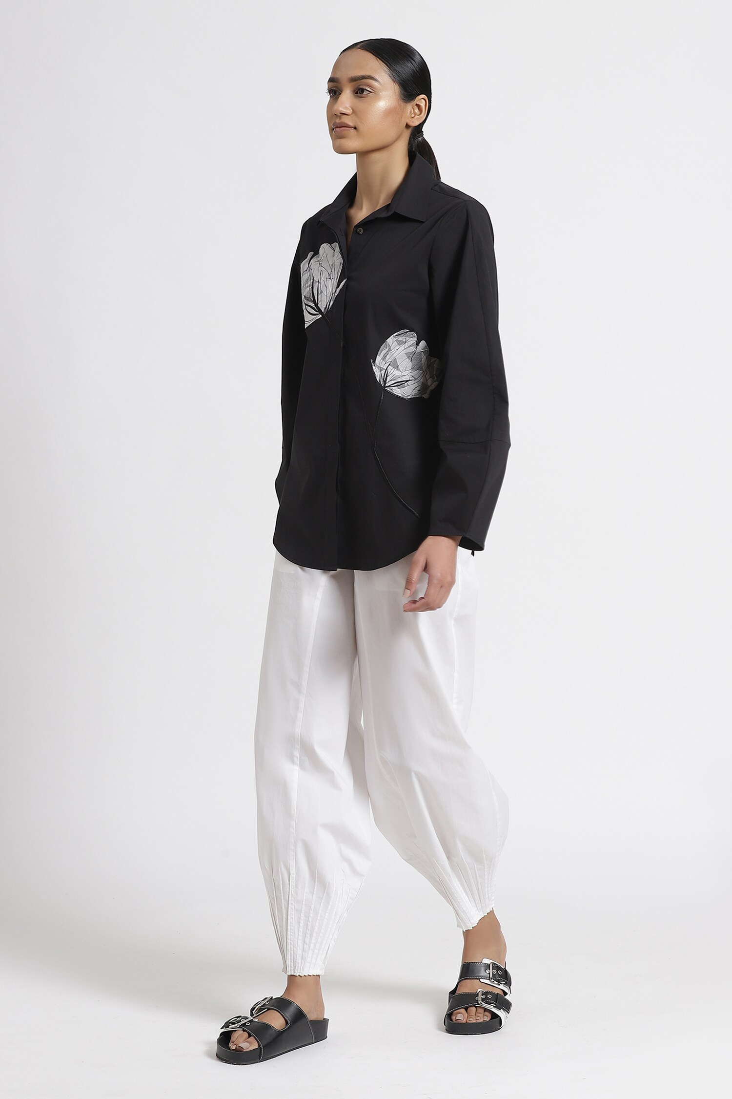 Buy Genes Lecoanet Hemant White Pleated Pant Online | Aza Fashions