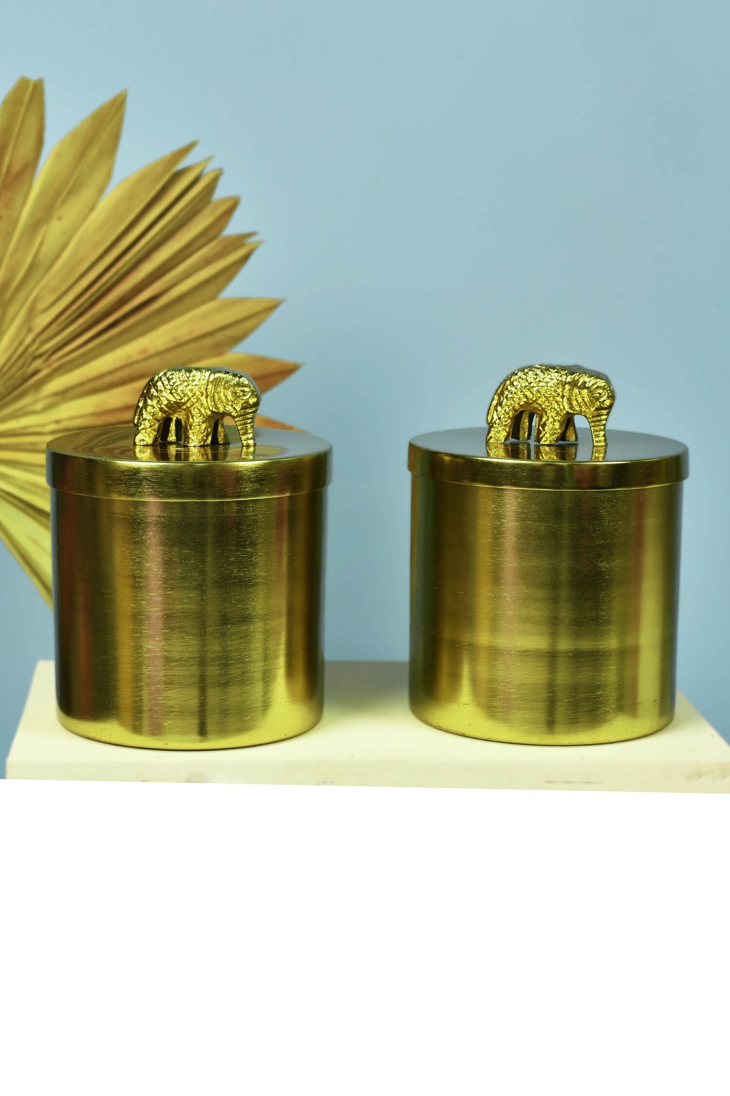 MANOR HOUSE Jars With Elephant Lid Set Of 2