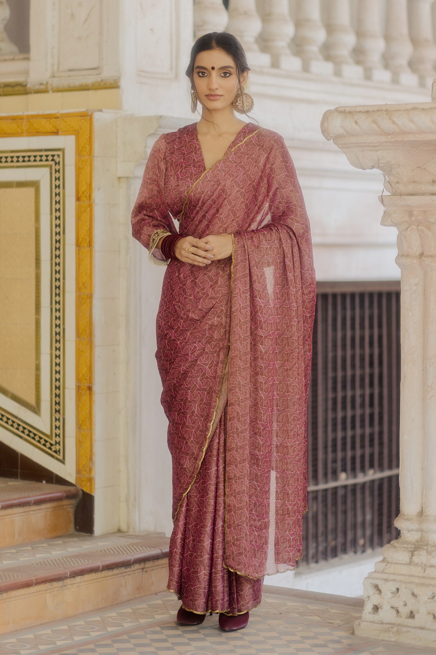 Buy Mimamsaa Purple Chiffon Silk Waheeda Geometric Print Saree Online ...