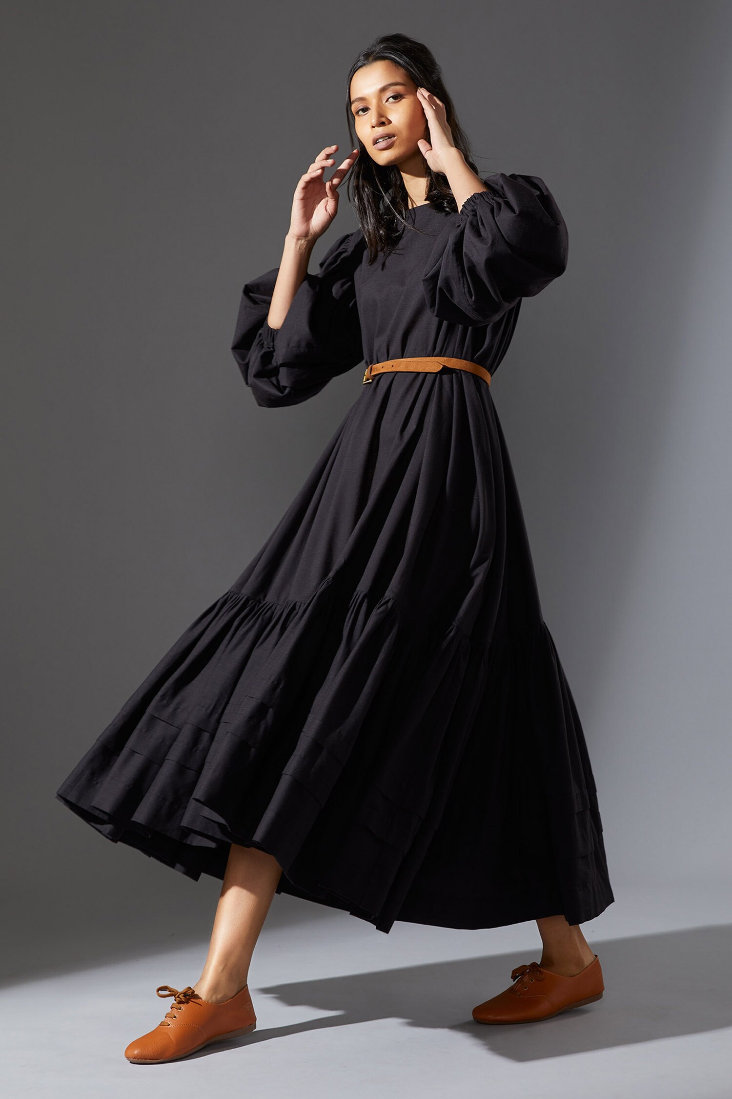 Buy Black Cotton Slub Handwoven Kaavya Aakaar Trapeze Dress For Women ...