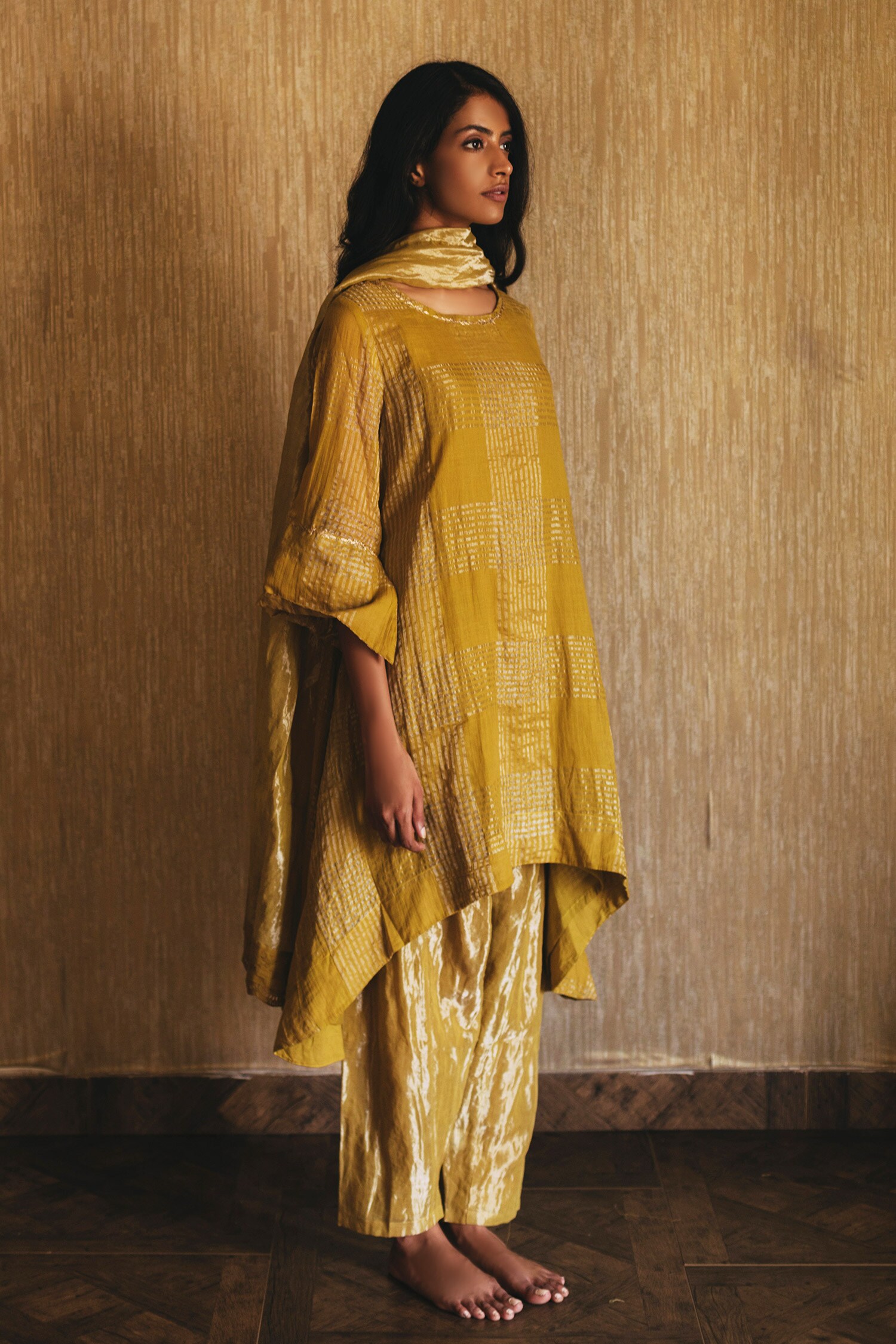 Buy Shorshe Clothing Yellow Handloom Tissue Kurta Set Online | Aza Fashions