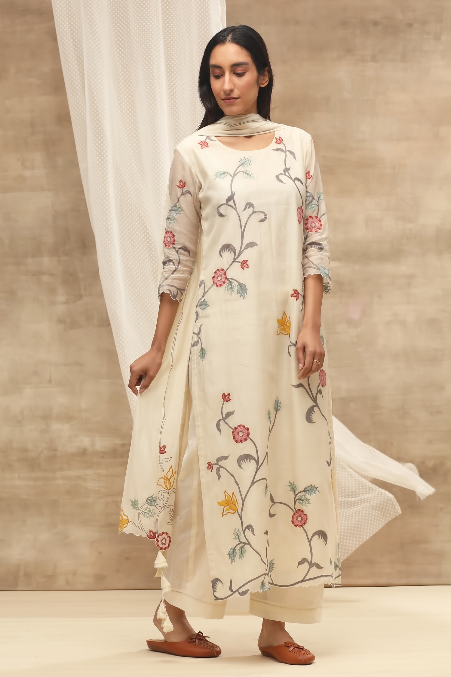 Buy White Handwoven Muslin Round Embroidered Kurta And Palazzo Set For ...