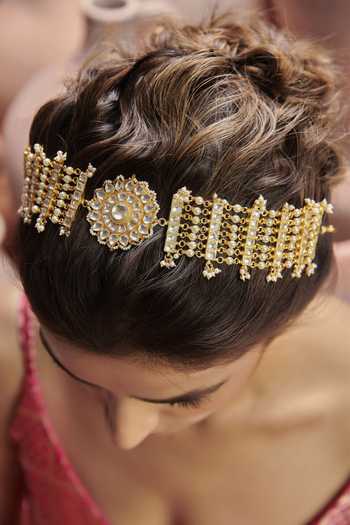 Buy Paisley Pop Kundan Pearl Headband Online | Aza Fashions
