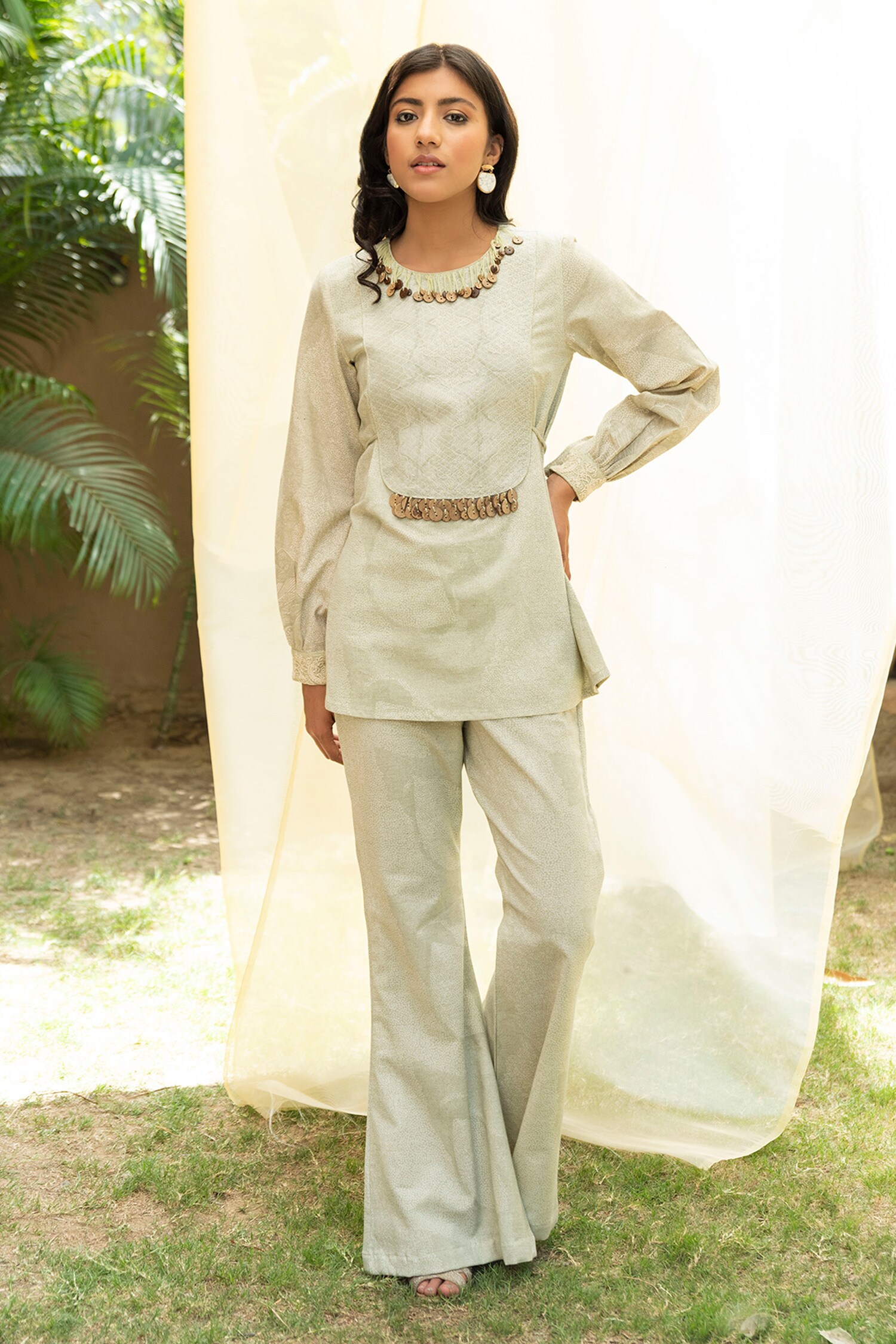 Buy Inej Green Cotton Linen Embroidered Tunic With Pants Online | Aza ...