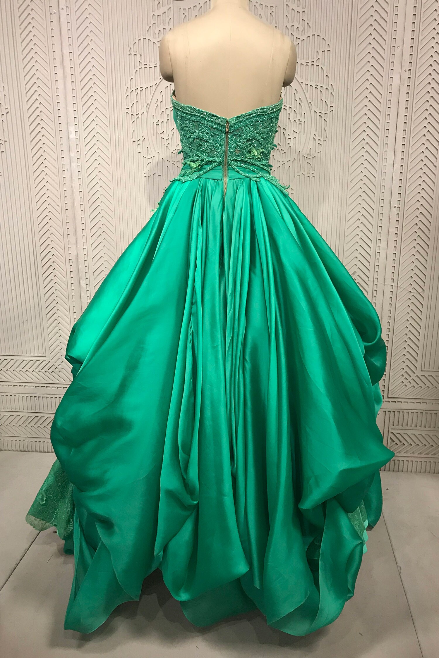 Buy Draped Organza Gown by Shantanu & Nikhil at Aza Fashions