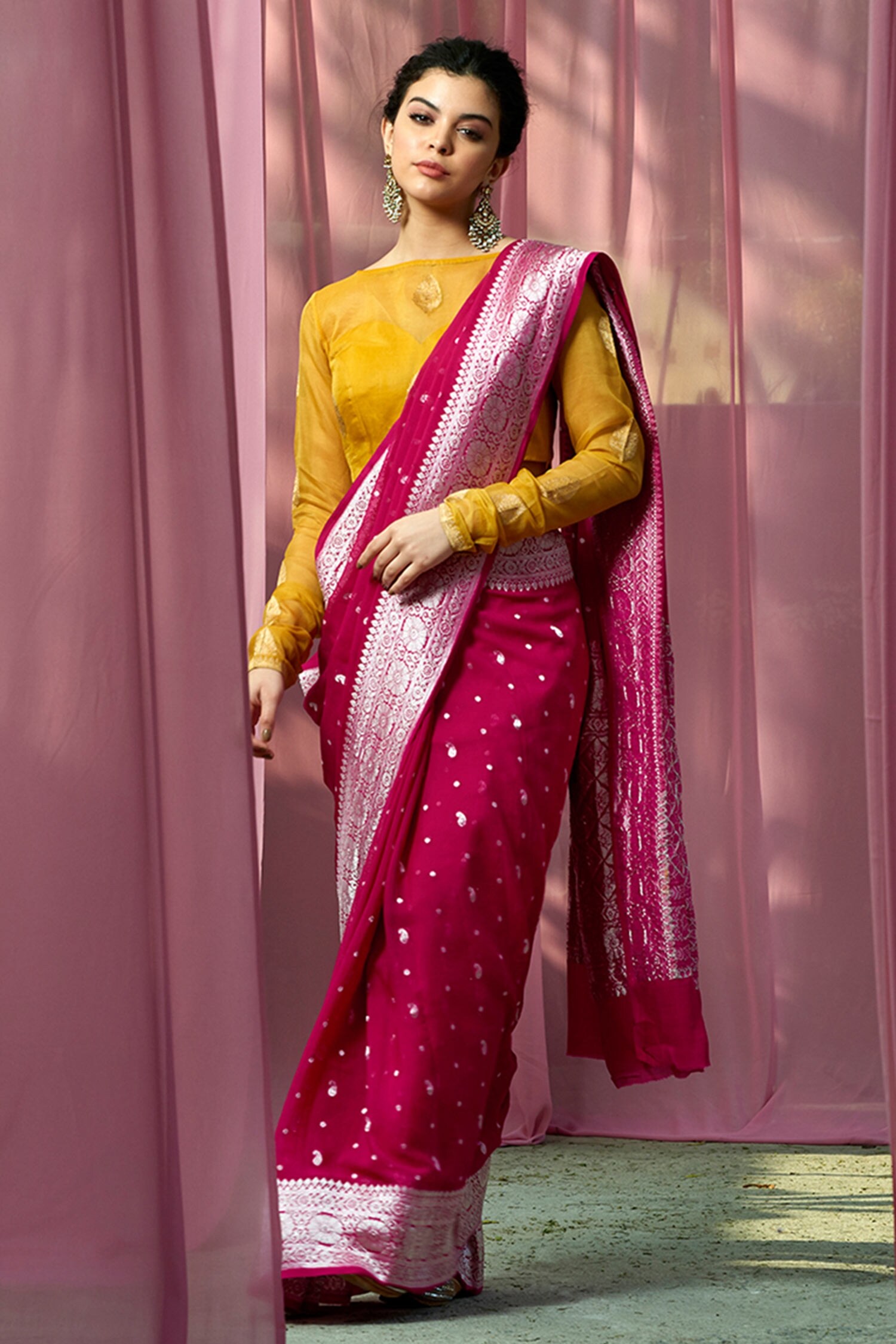 Buy Weaver Story Pink Georgette Handloom Paisley Zari Work Saree Online ...