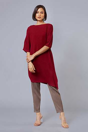 Buy Scarlet Sage Red Mae Bias Pleated Tunic Online | Aza Fashions