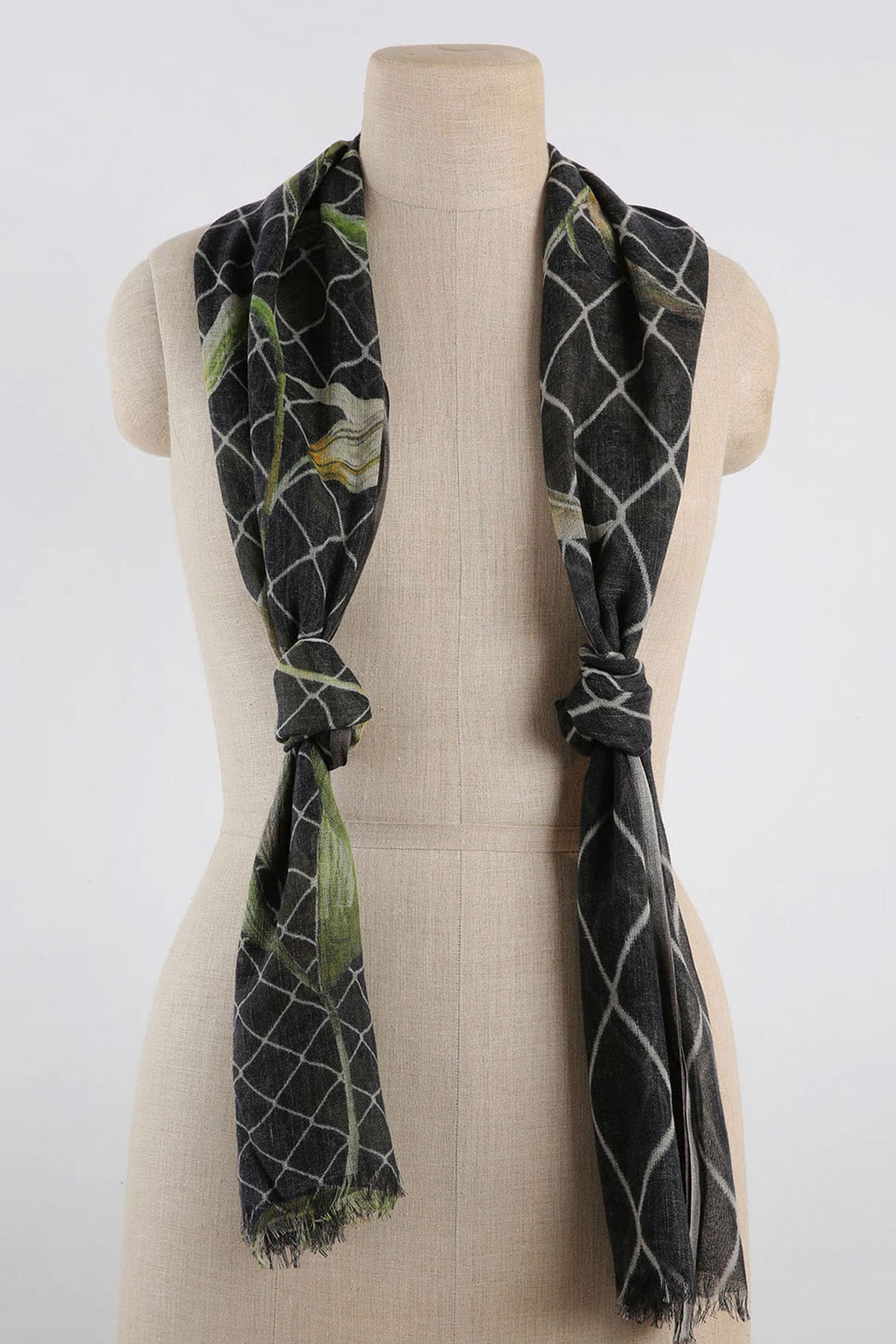 Buy Pashma Silk Cashmere Floral Print Scarf Online | Aza Fashions