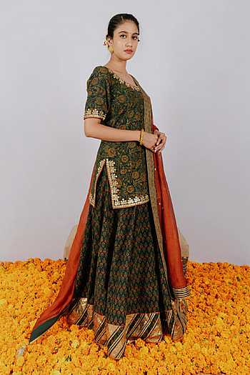 Buy Shrutkirti Black Cotton Ajrakh Print Lehenga Set Online | Aza Fashions