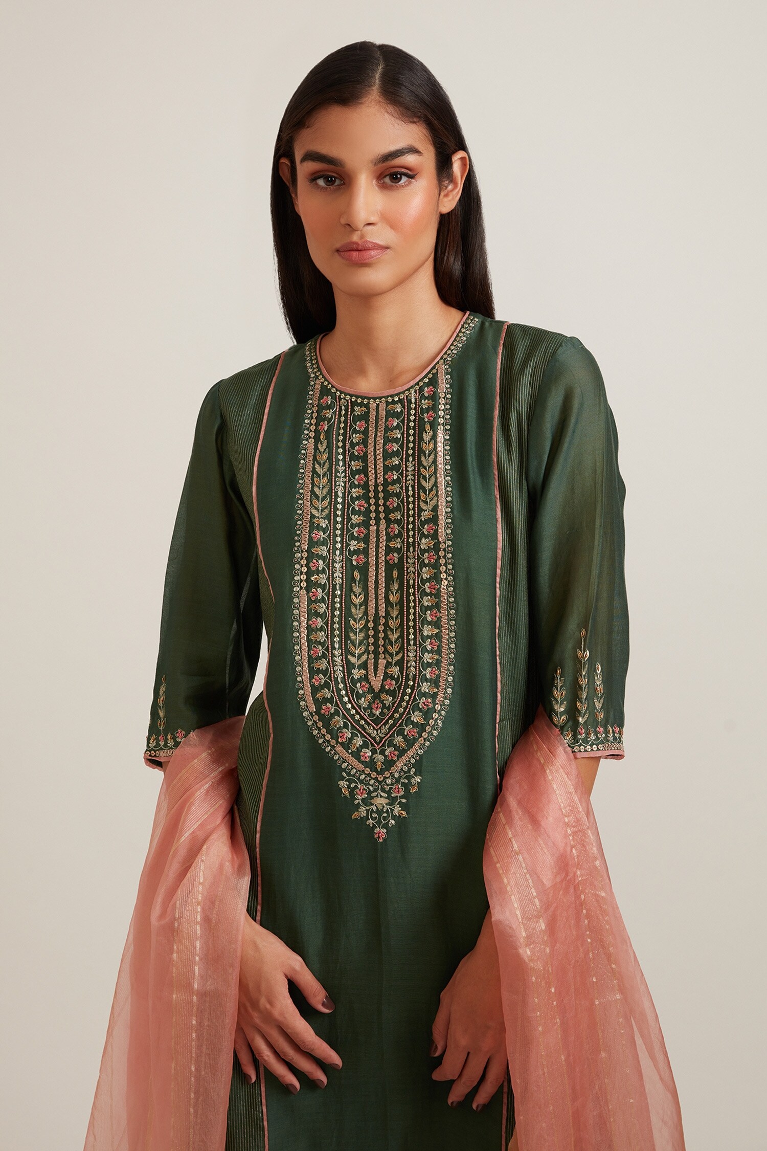 Buy Vamil by Tina & Sonali Green Silk Chanderi Woven Kurta Set Online ...