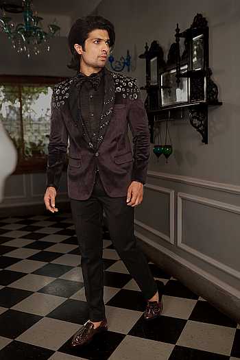 Buy YAJY by Aditya Jain Black Artha Tuxedo Set Online | Aza Fashions