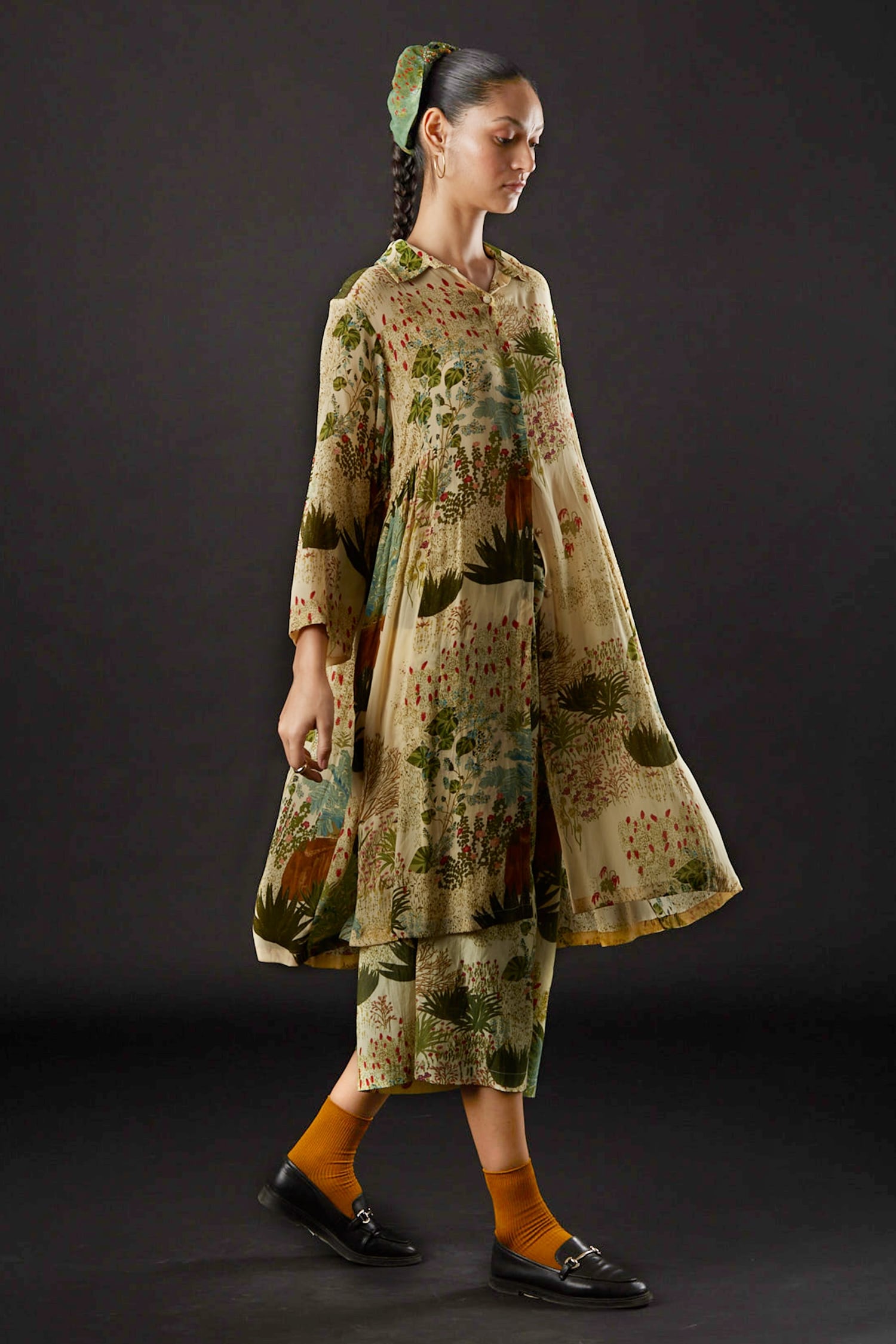 Buy Ivory Moss Crepe Printed Tropical Spread Collar Fawn Dress For ...